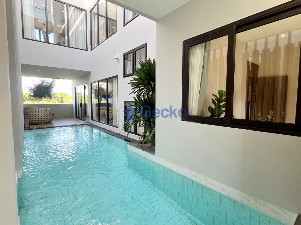 4 Bedrooms House in Tree Villa Na Jomtien H012849
