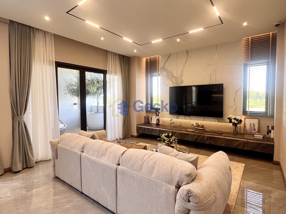 4 Bedrooms House in Tree Villa Na Jomtien H012849