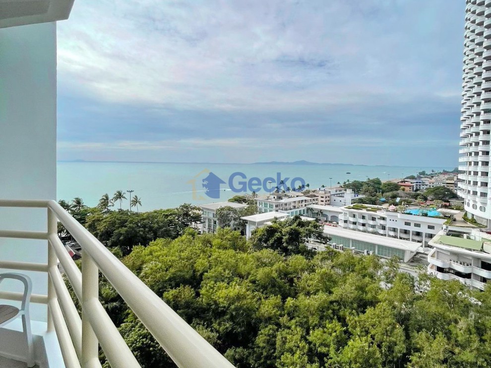 Studio Condo in View Talay 8 Jomtien C013068